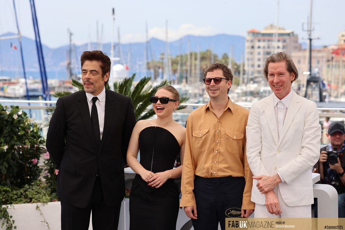 Stars of The Phoenician Scheme Shine at Cannes Film Festival
